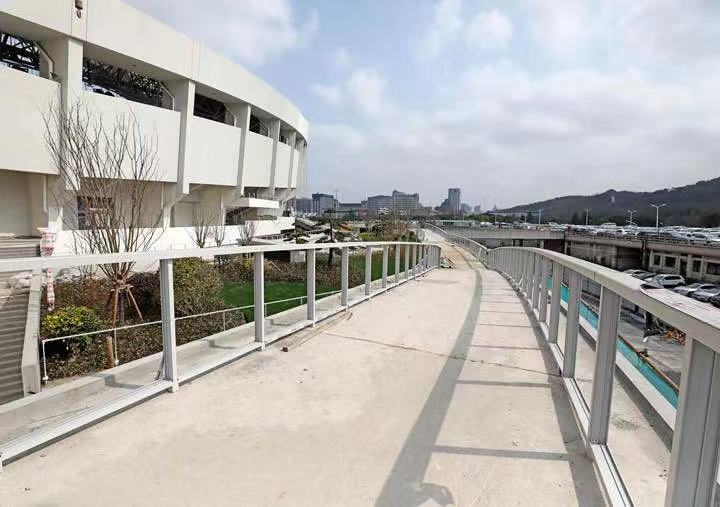"Sky Running Track" built around Asian Games Venue_The 19th Asian Games ...