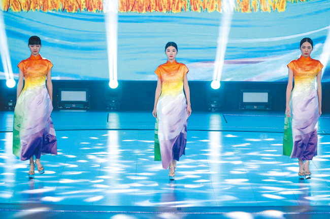 Uniforms for Hangzhou Asian Games unveiled_The 19th Asian Games Hangzhou