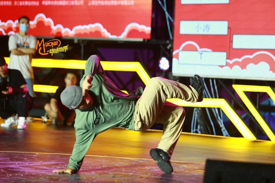 A group of excellent dancers came to Gongshu Canal Sports Park ...