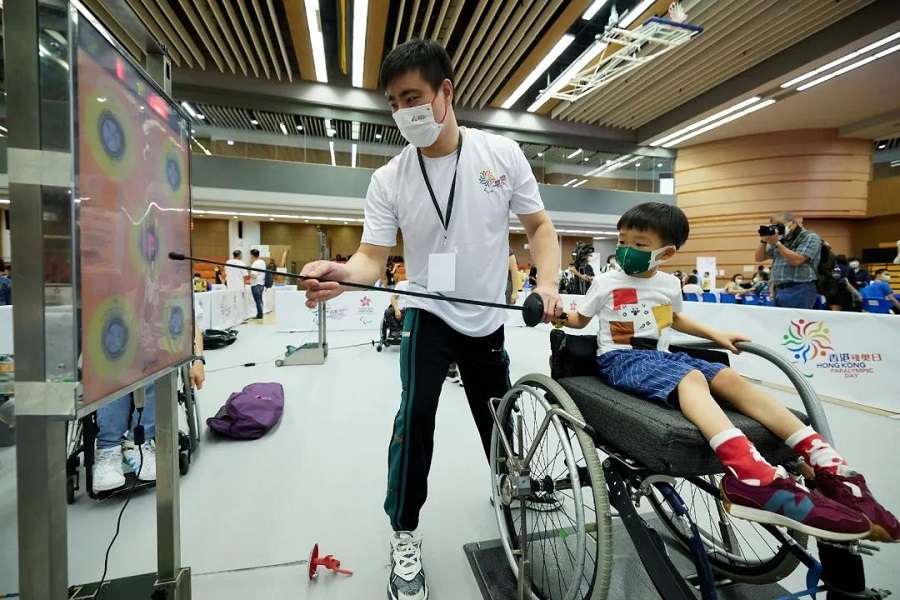 The torch of Hangzhou Asian Para Games appeared during Hong Kong ...